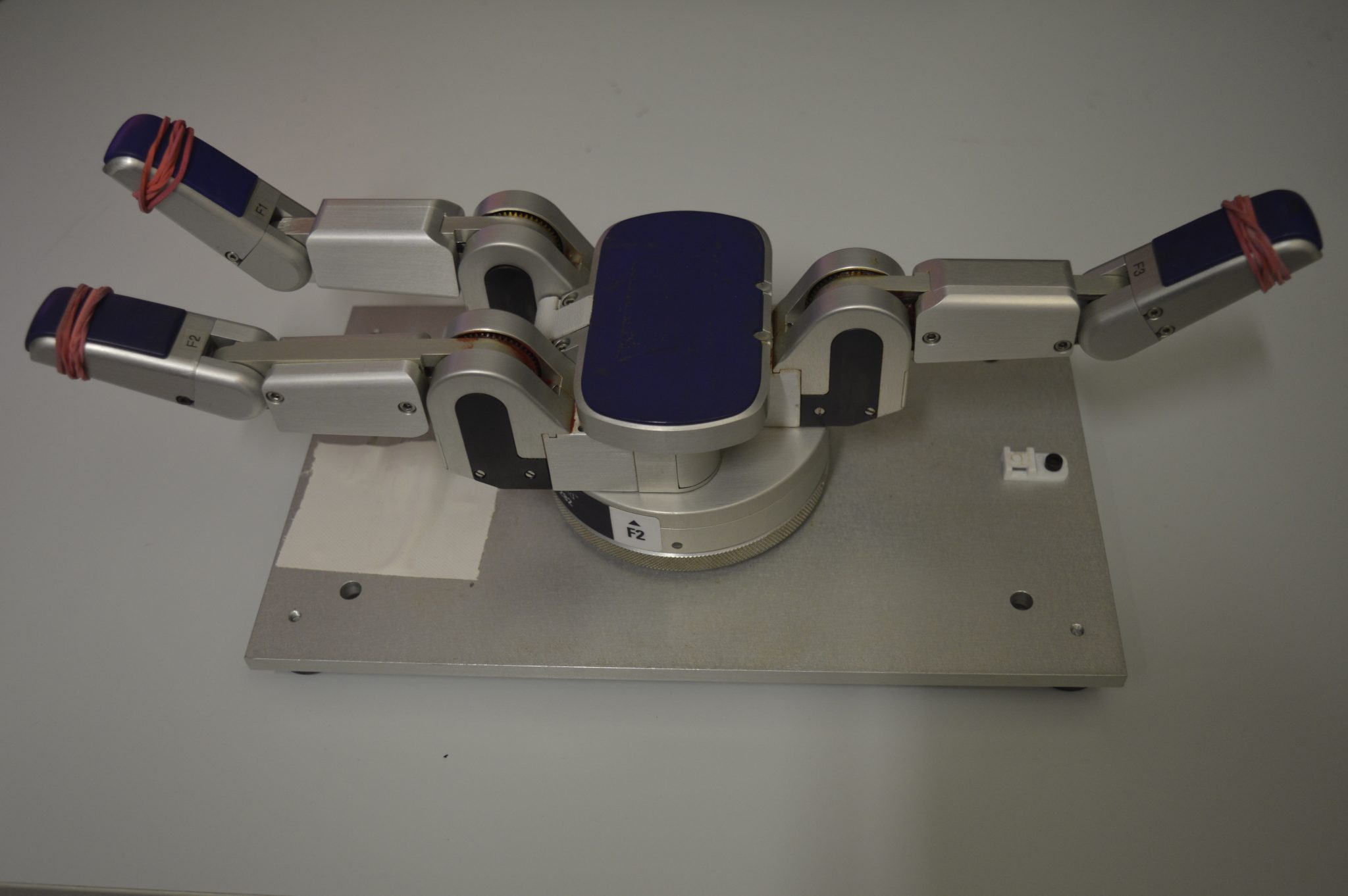 Equipment and robots – Intelligent Robotics